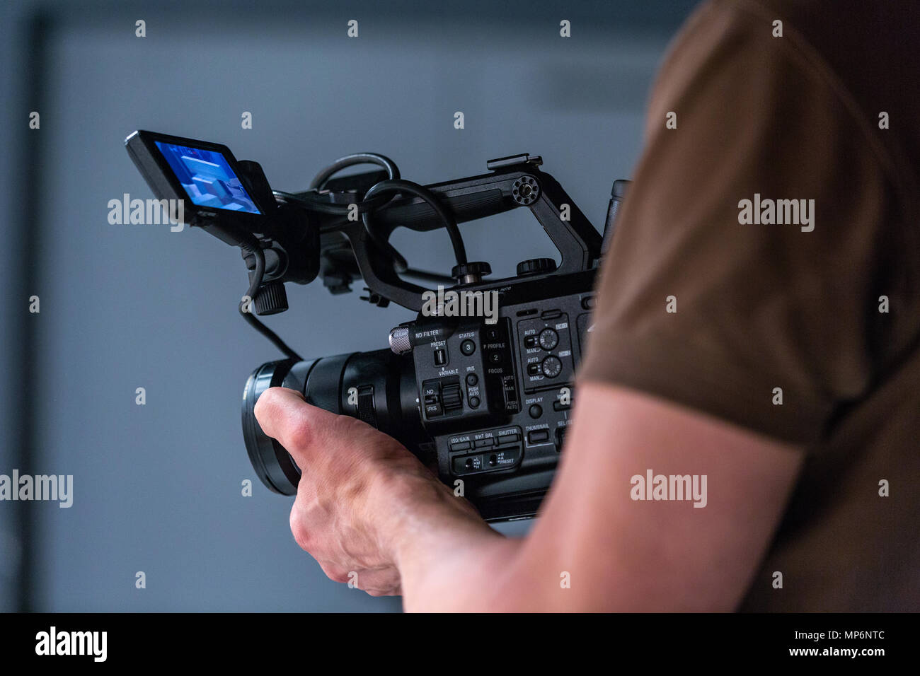 Movie_camera hi-res stock photography and images - Alamy