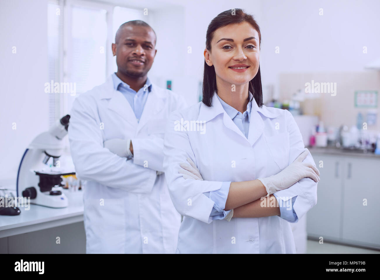 Lab workers standing hi-res stock photography and images - Alamy
