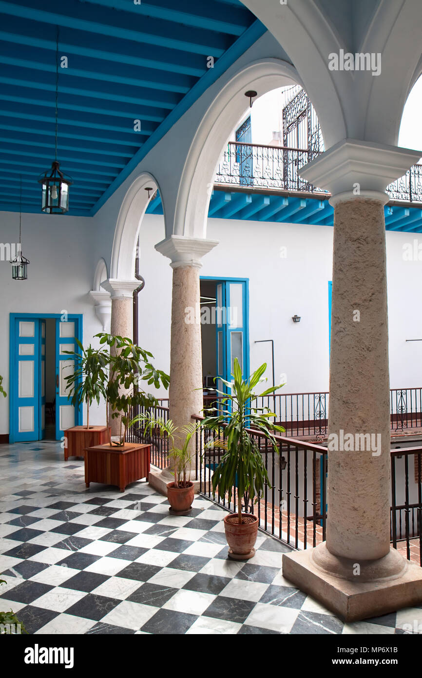 Patio city havana cuba hi-res stock photography and images - Alamy