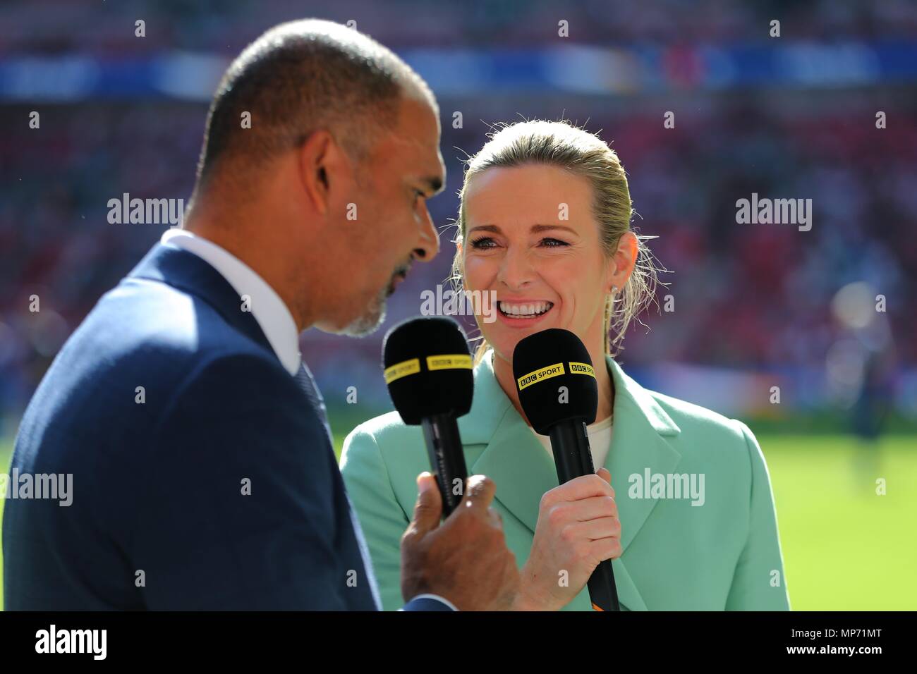 Ruud gullit chelsea wembley hi-res stock photography and images - Alamy