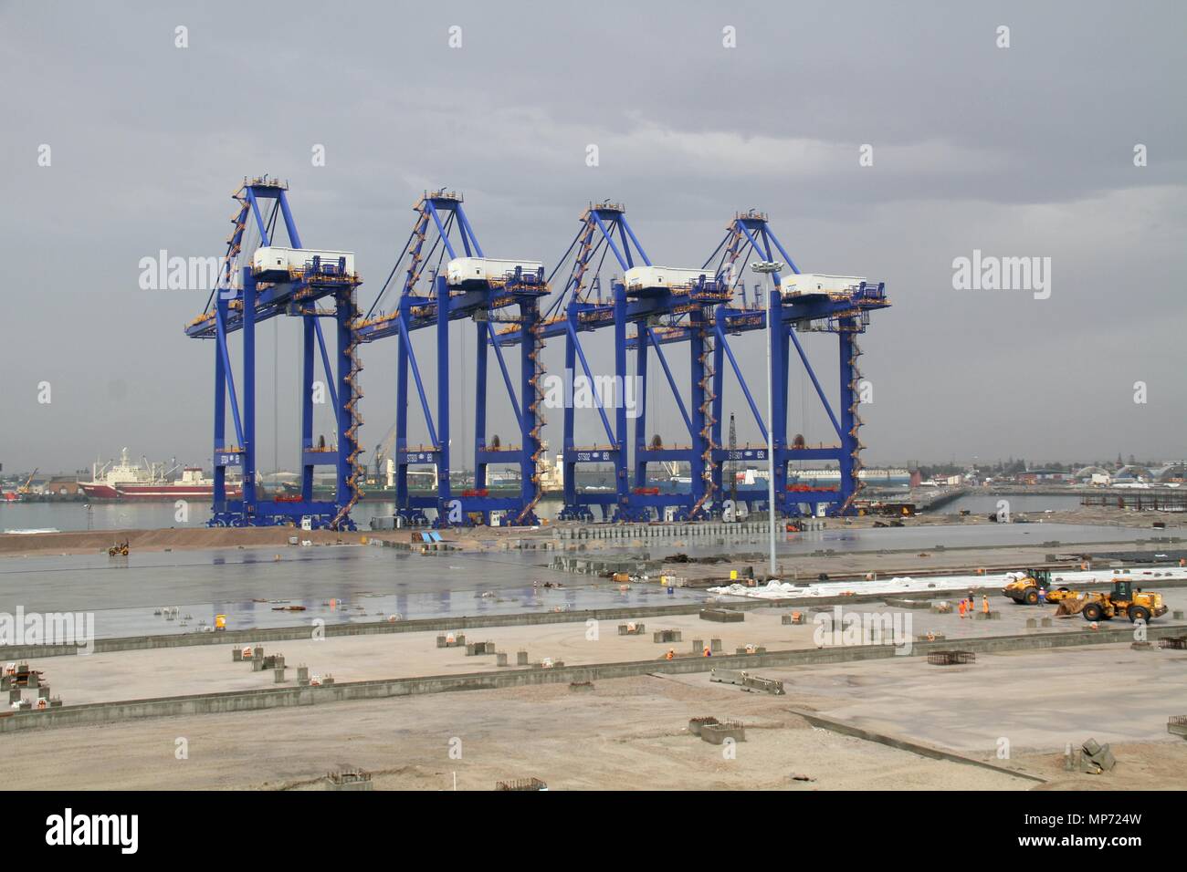 (180521) -- WALVIS BAY, May 21, 2018 (Xinhua) -- Photo taken on May 18 ...