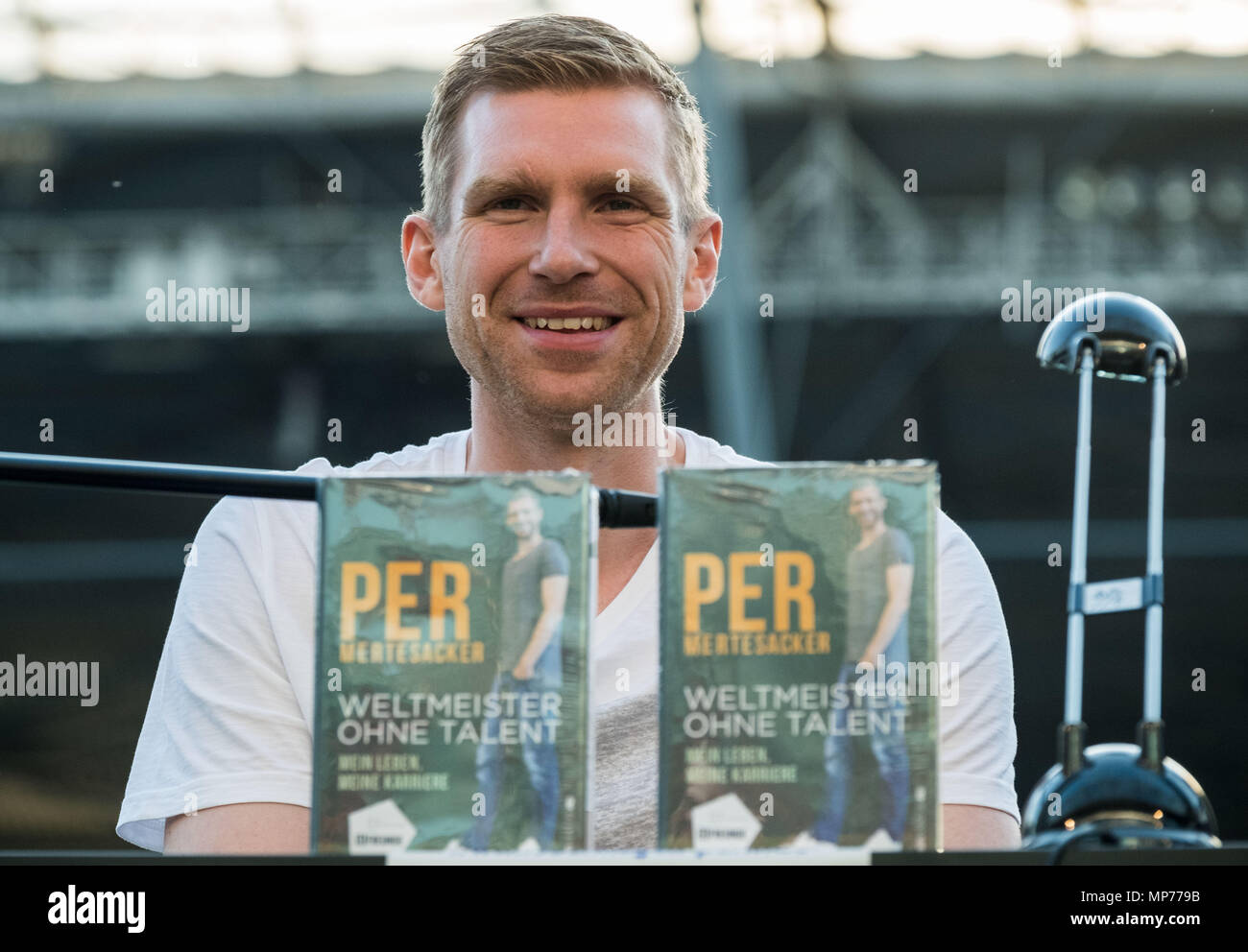 World hdi hi-res stock photography and images - Alamy