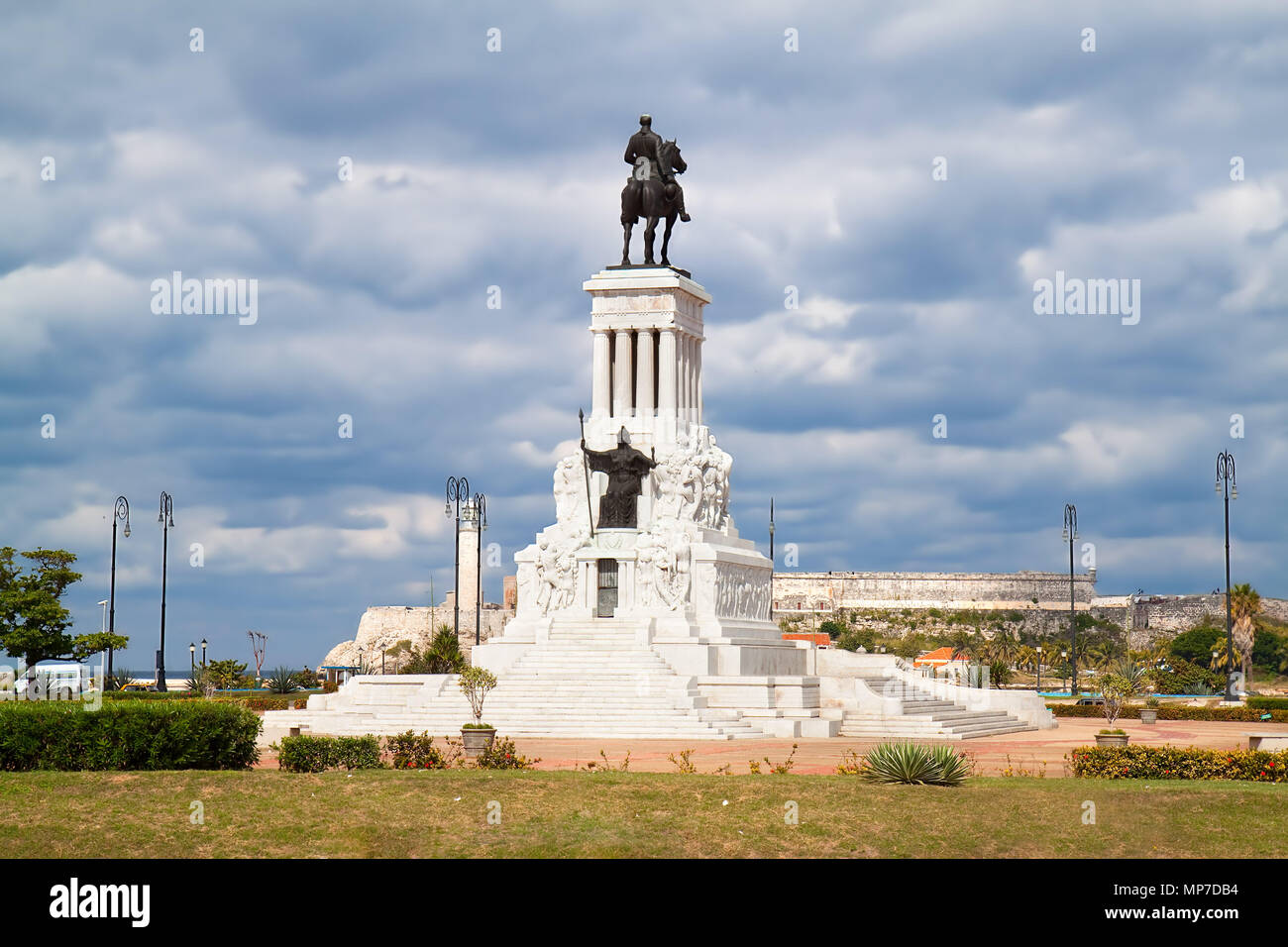 Statue of General Maximo Gomez in the Parquie Martires, Havana, Cuba ...