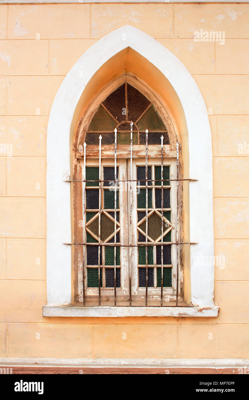 Windows, Detail of facade from vintage colonial building in Trinidad ...