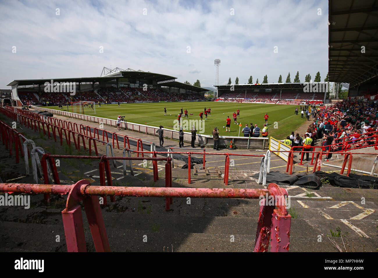 Training session racecourse hi-res stock photography and images - Alamy