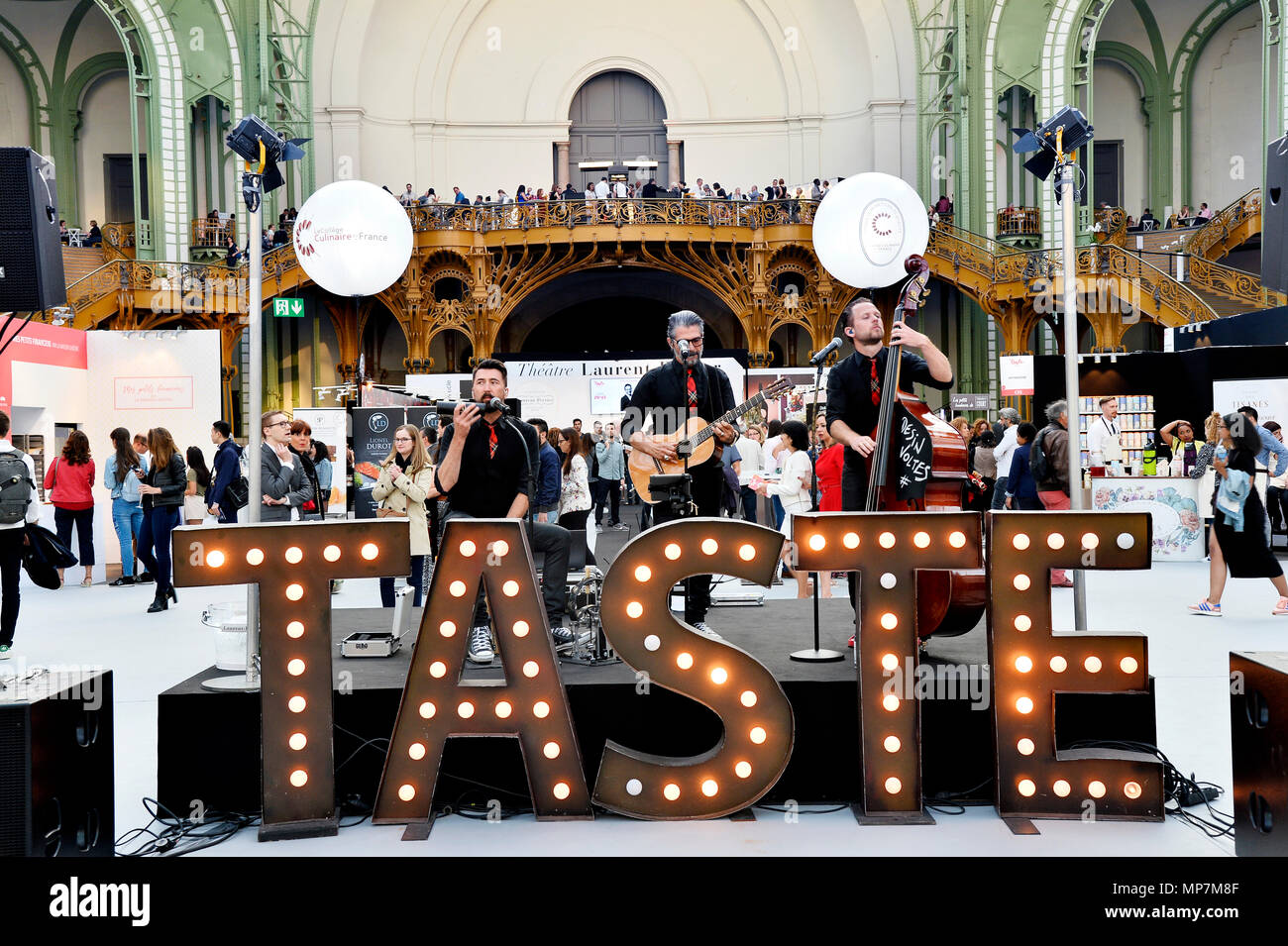 Taste of paris palais hi-res stock photography and images - Alamy