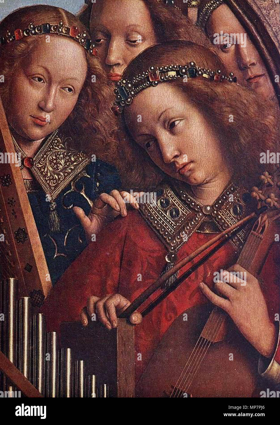 English: The Ghent Altarpiece: Angels Playing Music (detail) between ...
