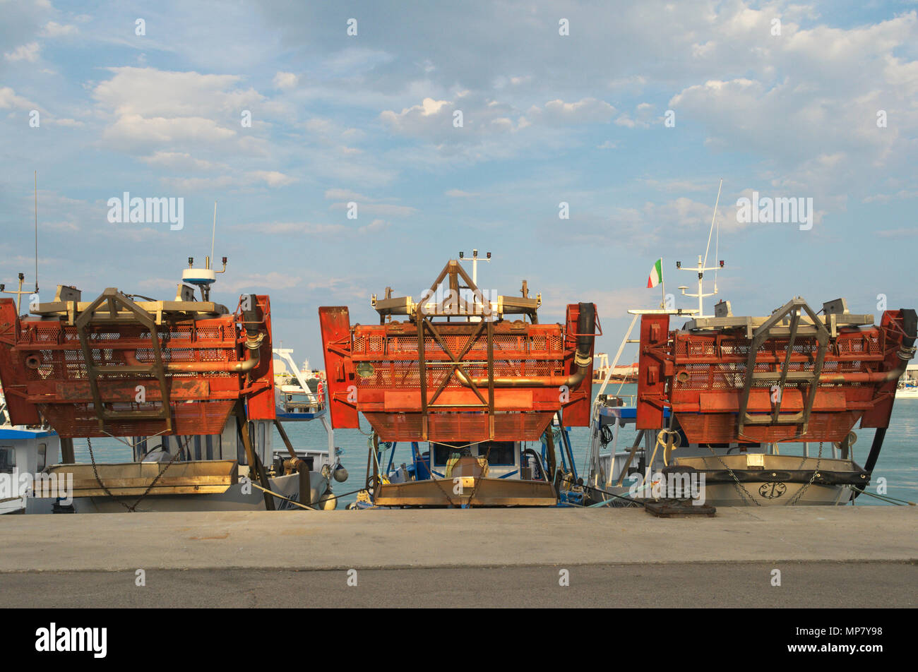 Trawler trawlers fishing hi-res stock photography and images - Alamy