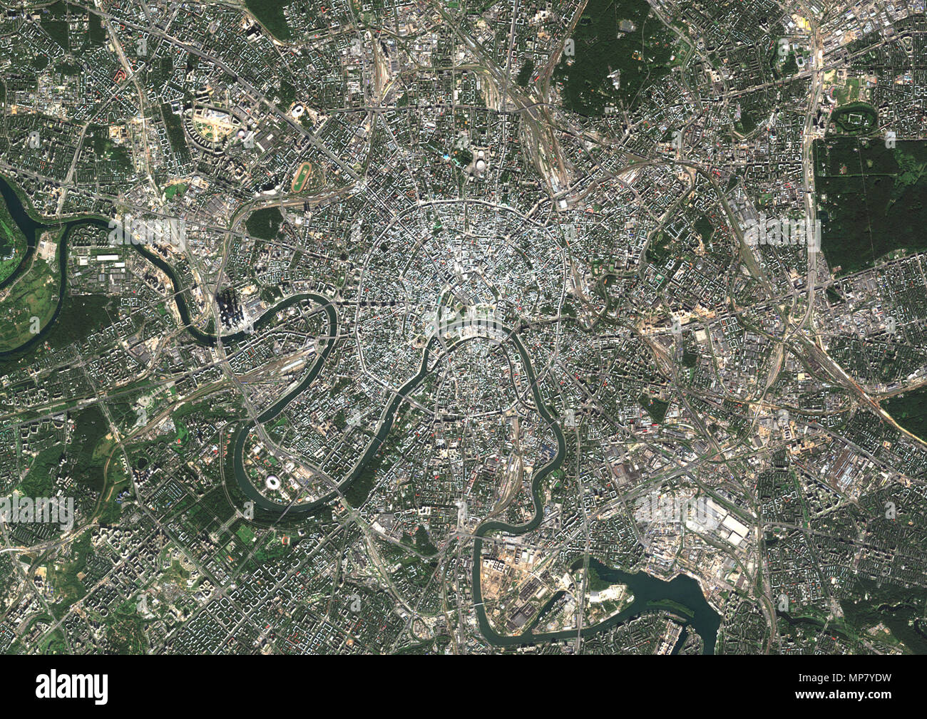 Russia an aerial view of the moskva river hi-res stock photography and ...