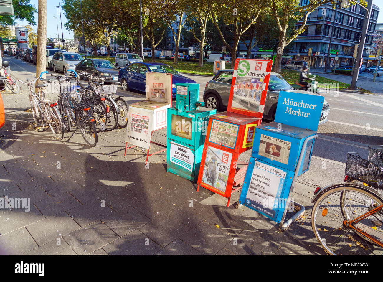 Newspaper magazine shop counter hi-res stock photography and images - Alamy