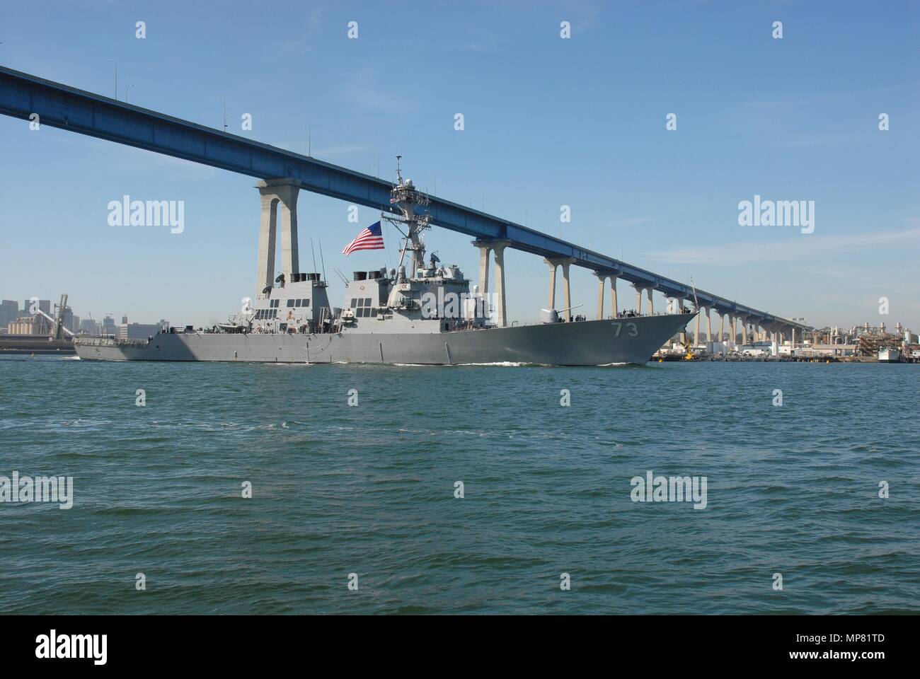 Uss decatur hi-res stock photography and images - Alamy