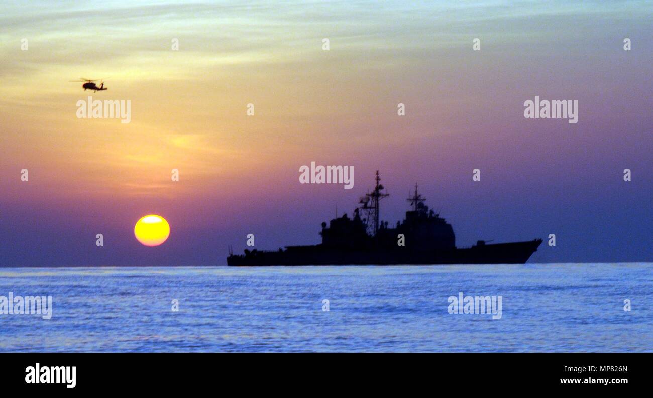 The U.S. Navy Ticonderoga-class guided-missile cruiser USS Chosin ...