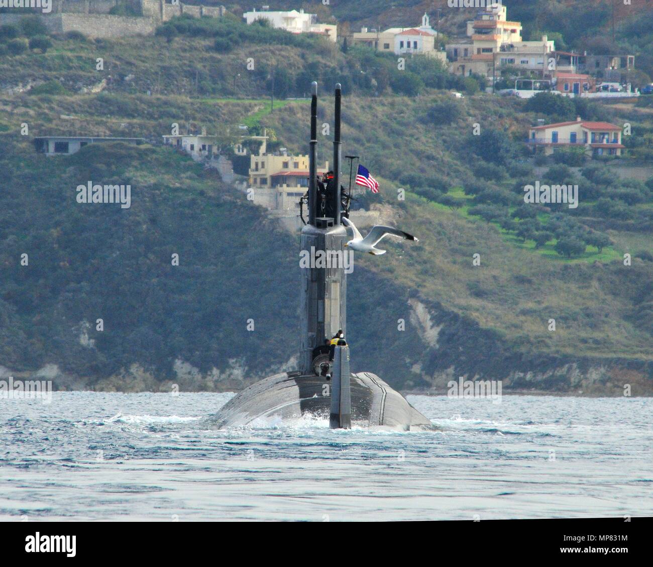 The U.S. Navy Los Angeles-class fast-attack submarine USS Alexandria ...
