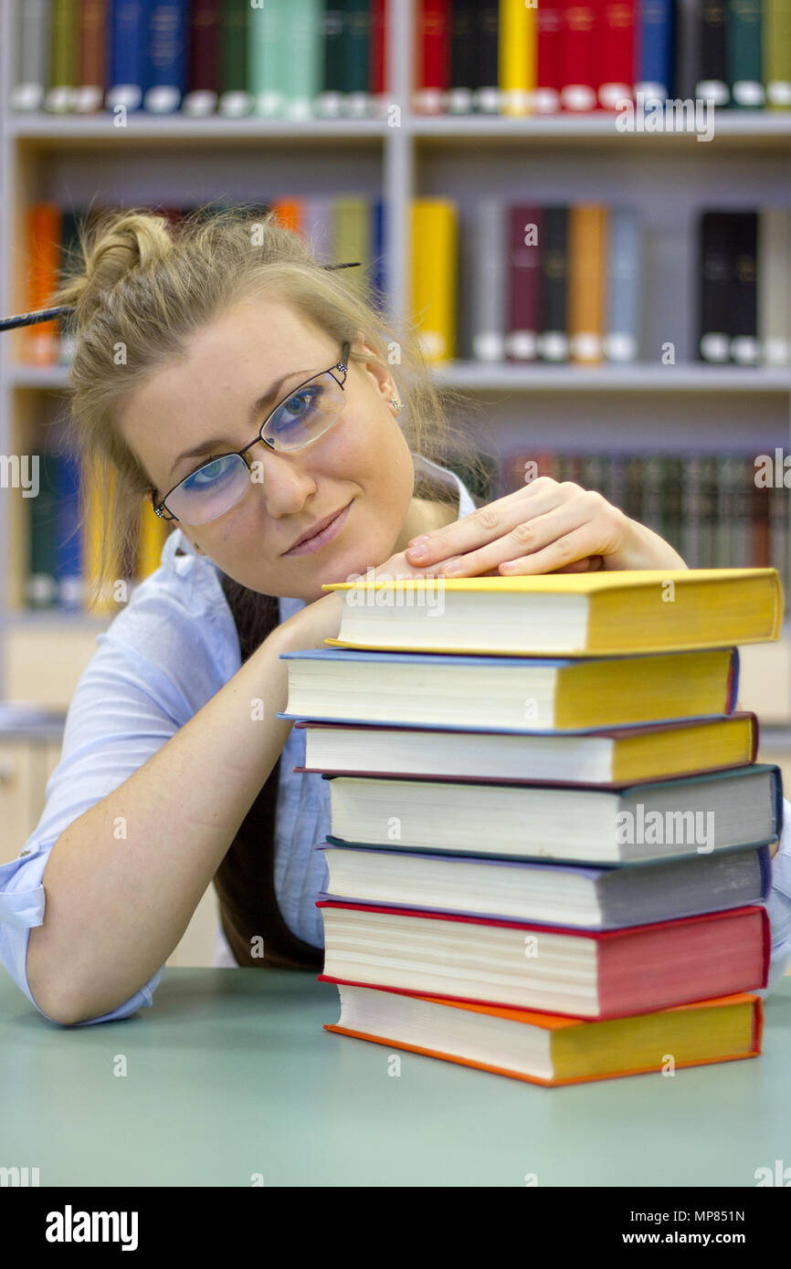 Reader clever hi-res stock photography and images - Alamy