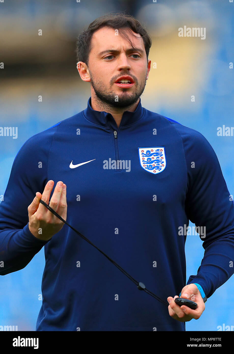 Football coach with performance hi-res stock photography and images - Alamy