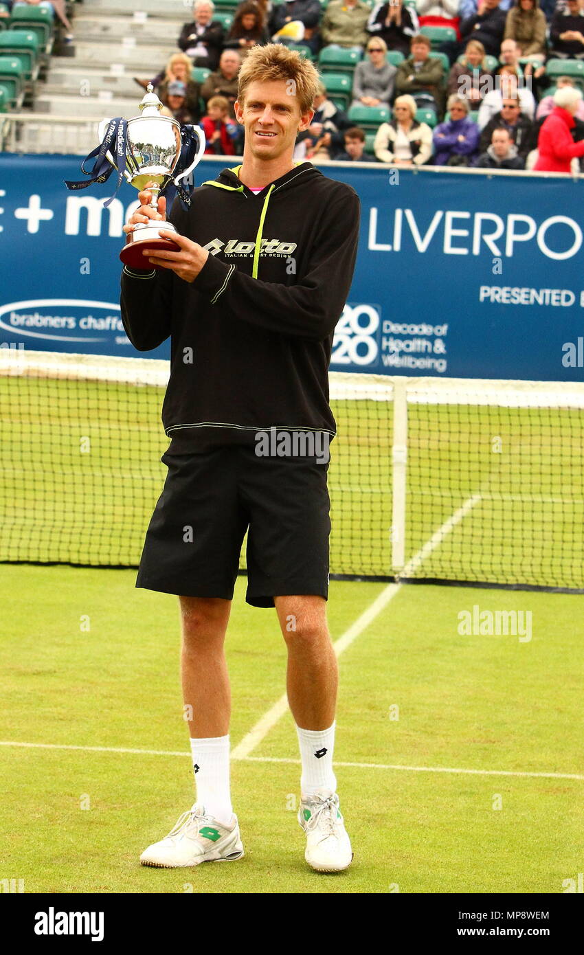 Kevin anderson racket and ball hi-res stock photography and images - Alamy