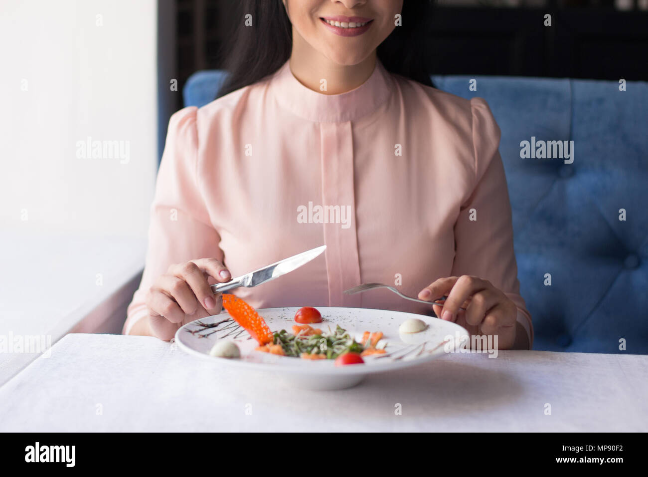 Person eat lunch hi-res stock photography and images - Alamy