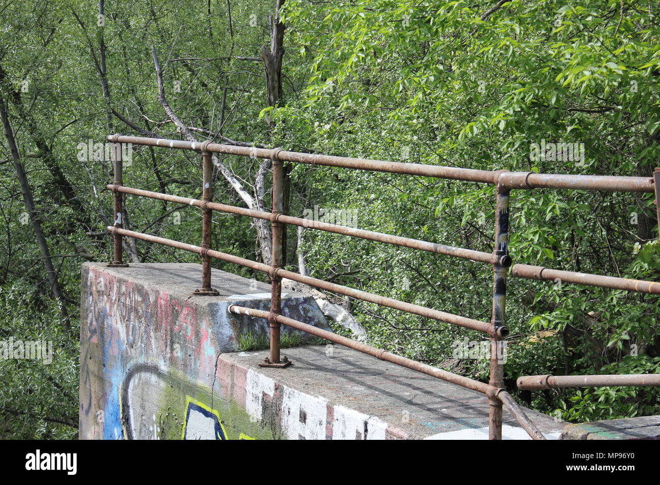 Glimpse of the Graffiti Bridge in Chicago, Illinois Stock Photo - Alamy