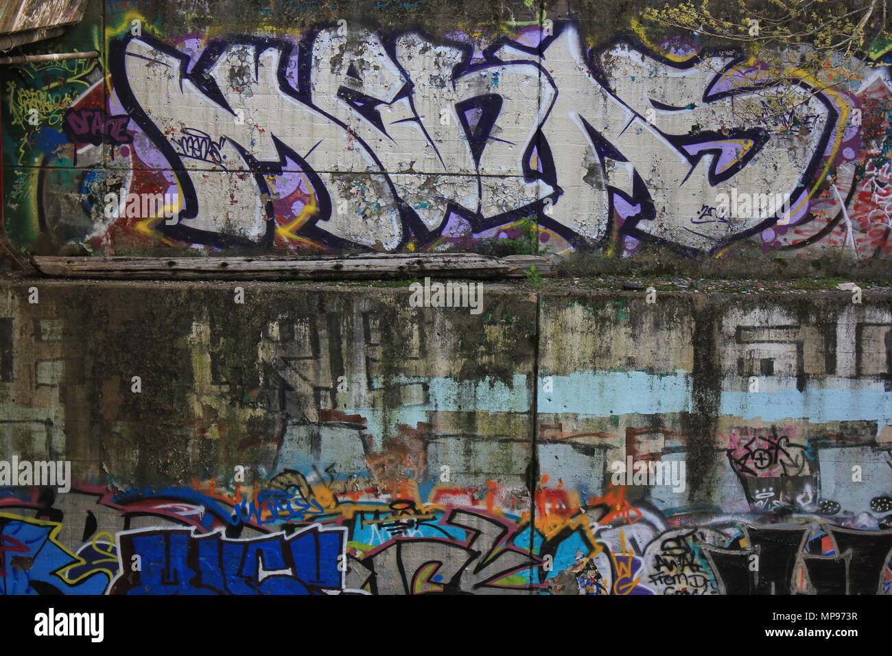 Glimpse of the Graffiti Bridge in Chicago, Illinois Stock Photo - Alamy