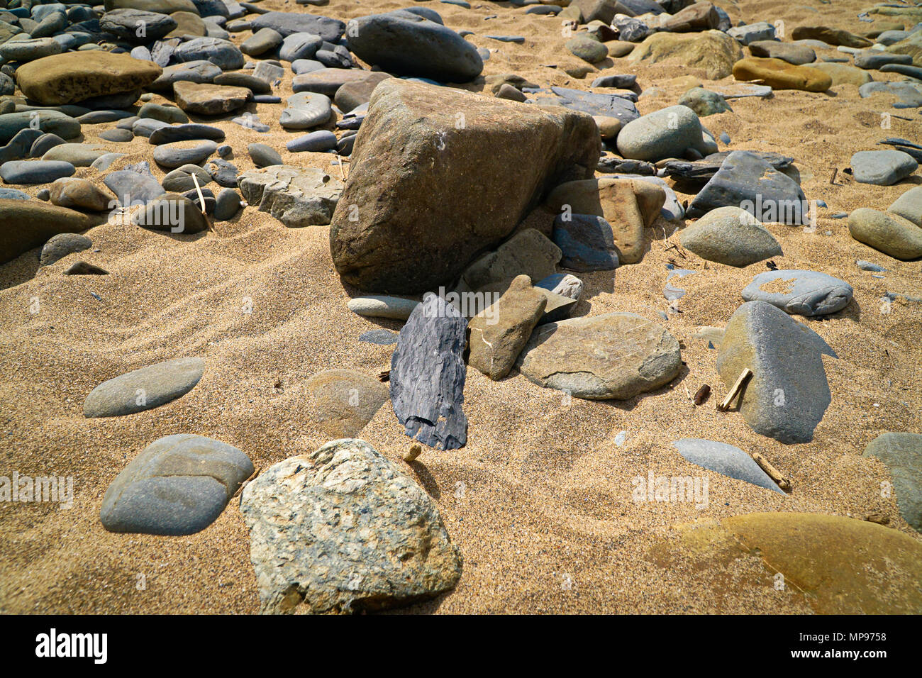 Pebble beaches hi-res stock photography and images - Alamy