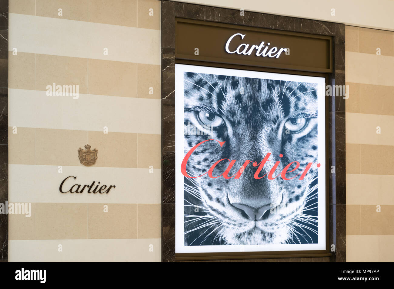 Cartier fashion hi-res stock photography and images - Alamy