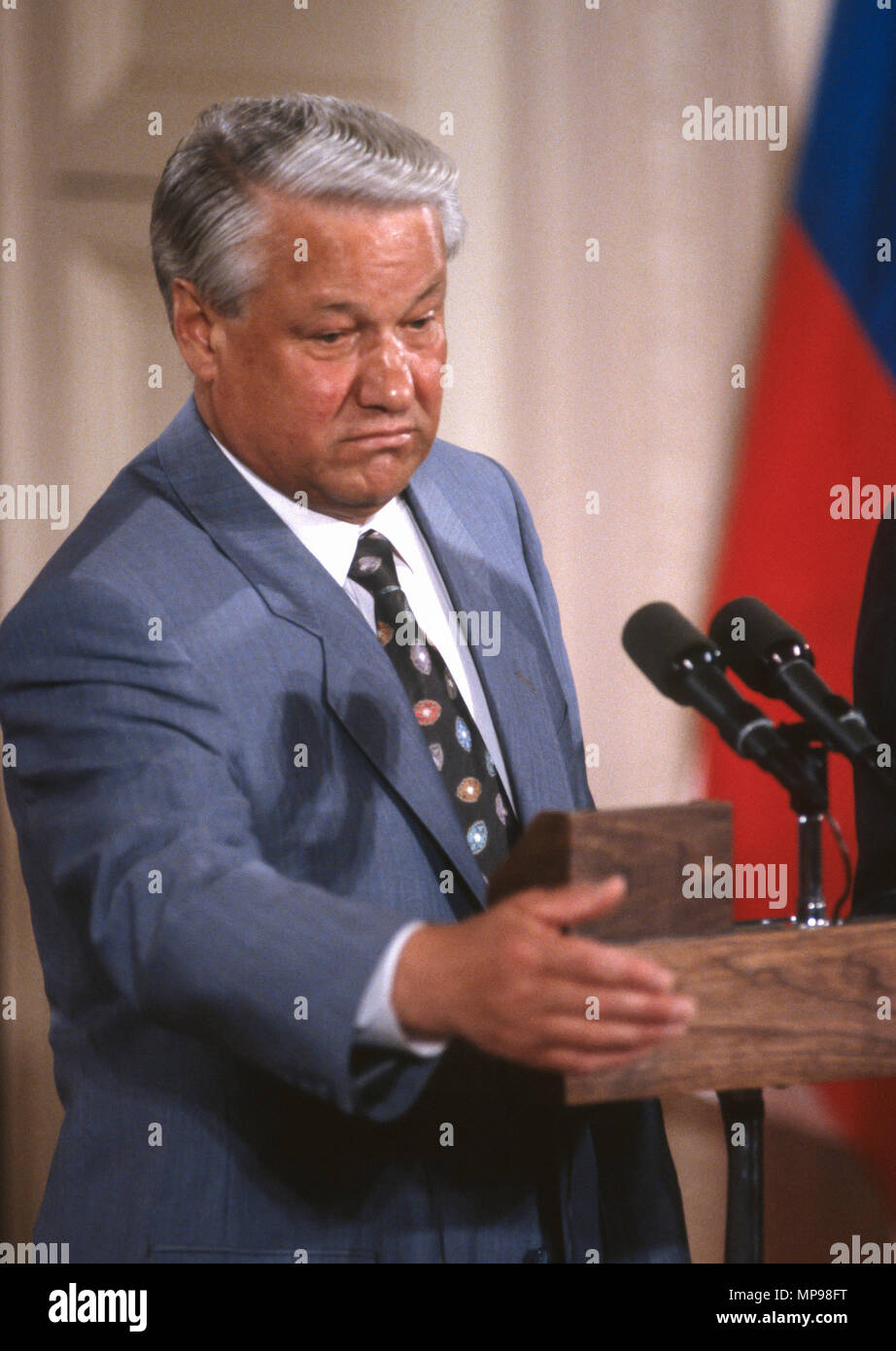 Bush yeltsin hi-res stock photography and images - Alamy