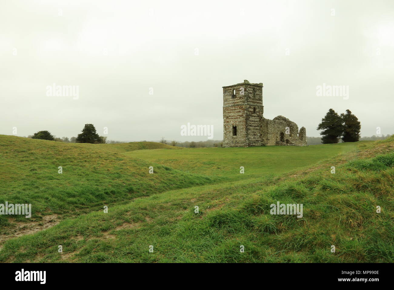 Knowlton church dorset hi-res stock photography and images - Alamy