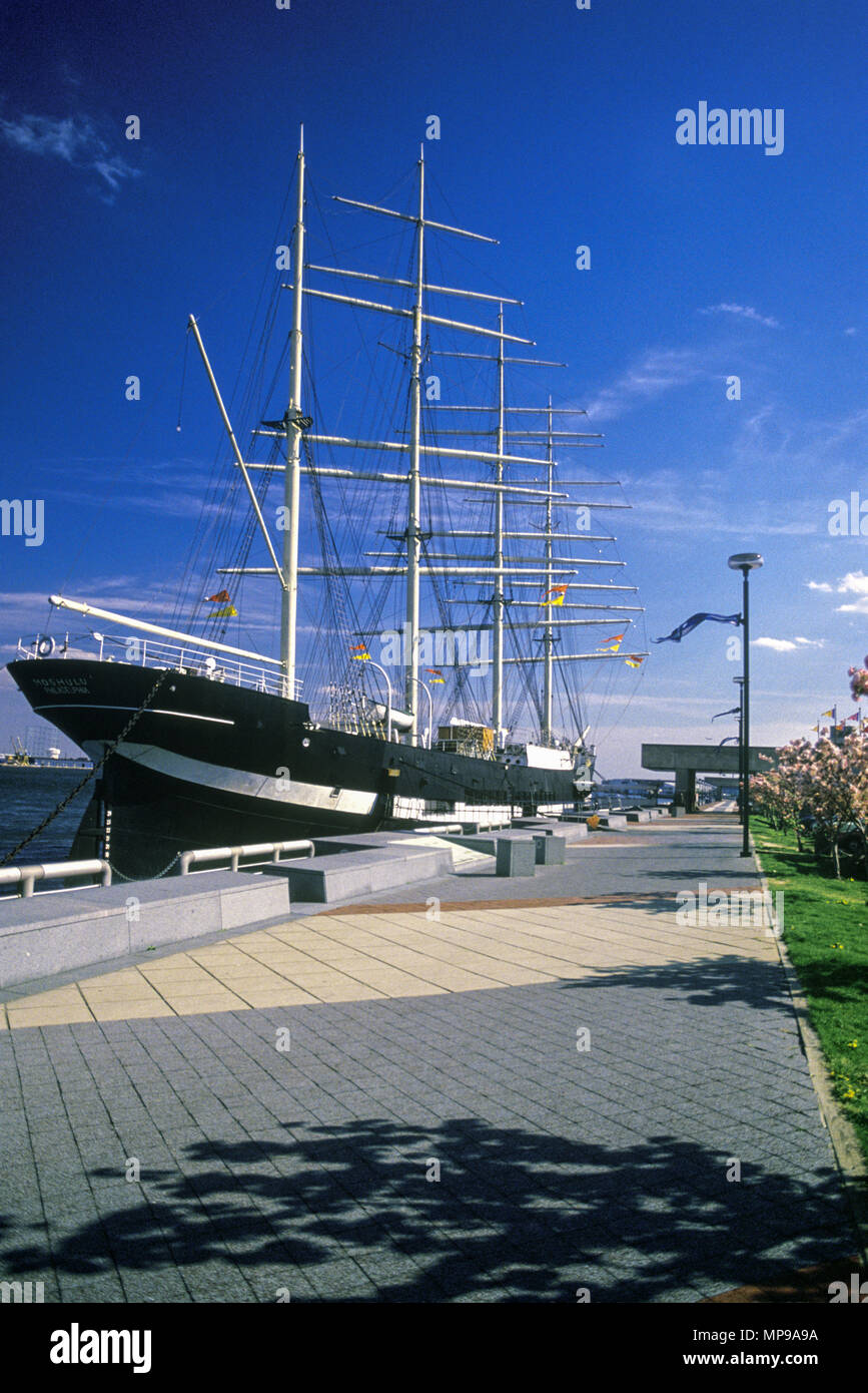 Moshulu ship hi-res stock photography and images - Alamy