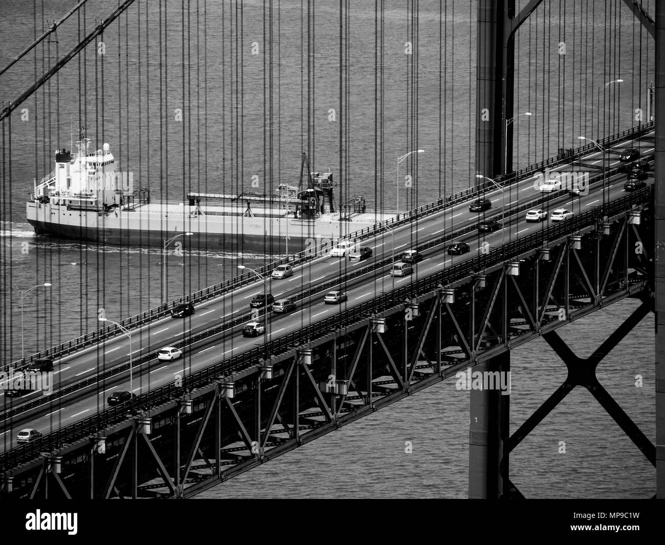Sailing on ship under bridge Black and White Stock Photos & Images - Alamy