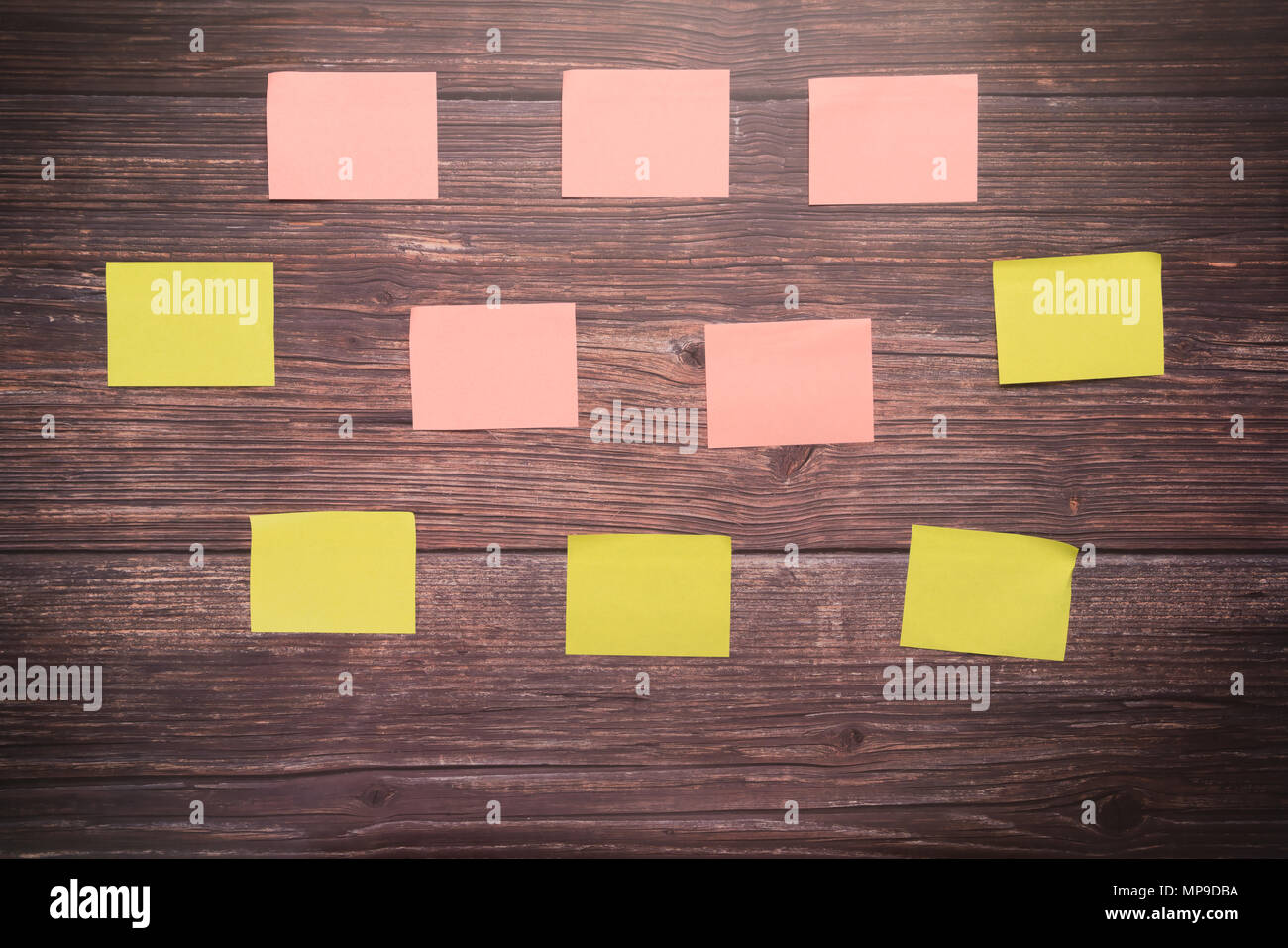 sticky note blank space on the wooden board backgrounds Stock Photo - Alamy