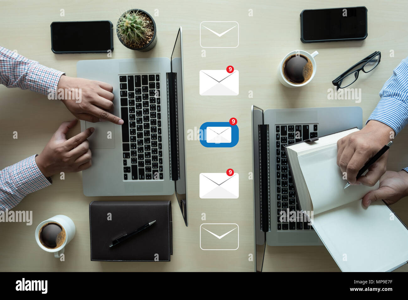 Mail Communication Connection message to mailing contacts phone Global ...