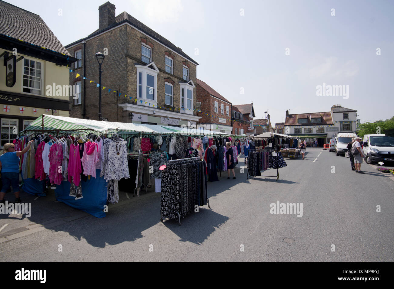 Stall rails hi-res stock photography and images - Alamy