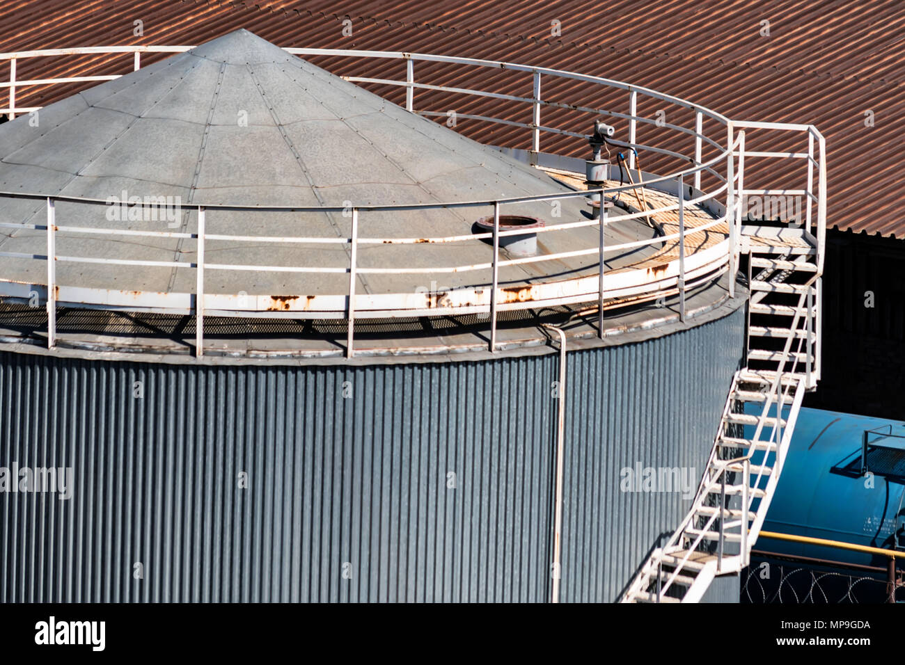 Big round grain elevator Stock Photo - Alamy