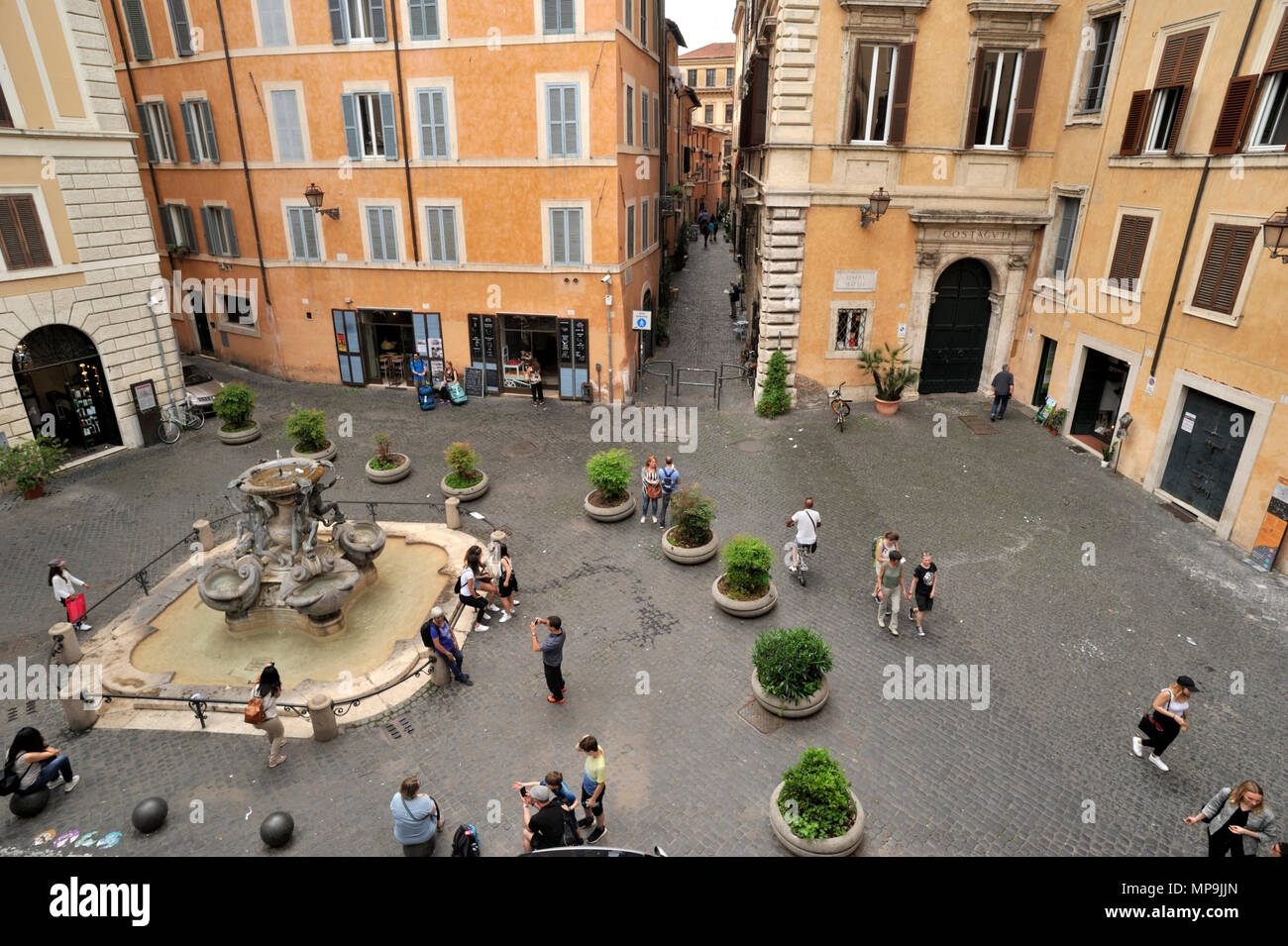 Piazza mattei square hi-res stock photography and images - Alamy