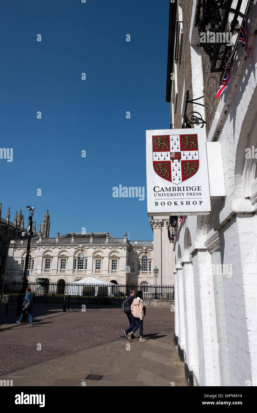 Bookshop sign hi-res stock photography and images - Alamy