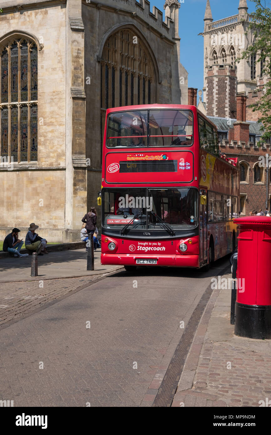 Cambridge tourism bus hi-res stock photography and images - Alamy