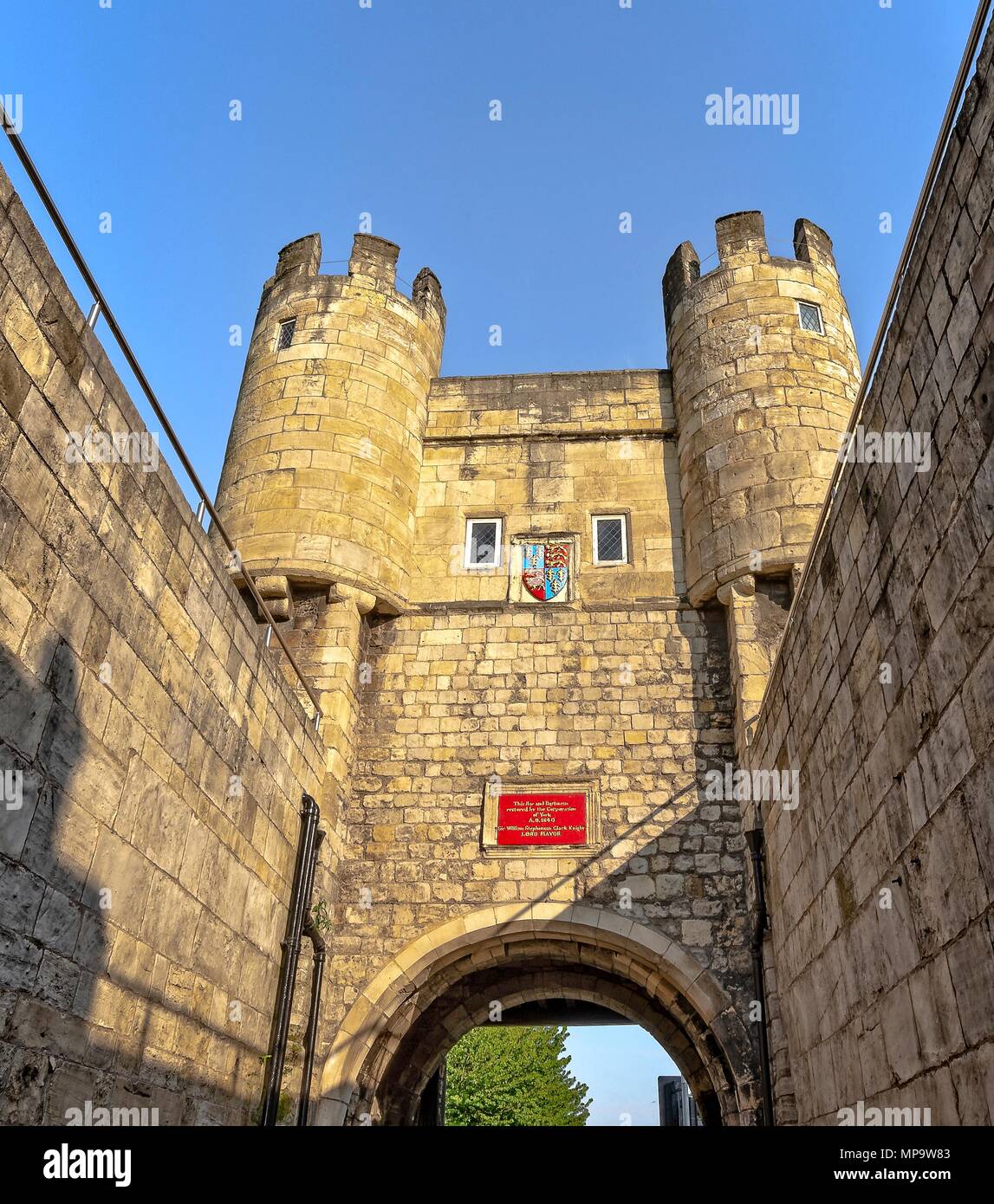 Walmgate Bar: An ancient gateway to the City of York caught in the ...