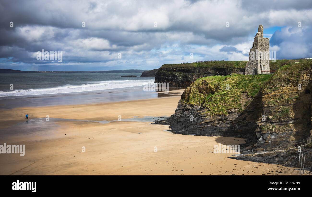 Ballybunion Beach and Castle Stock Photo - Alamy