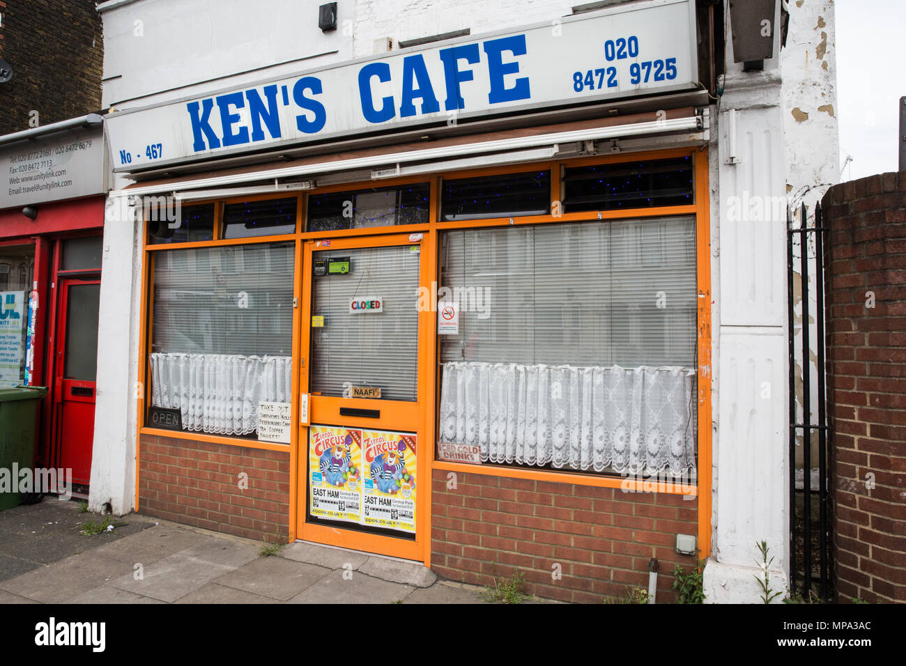 Kens cafe hi-res stock photography and images - Alamy
