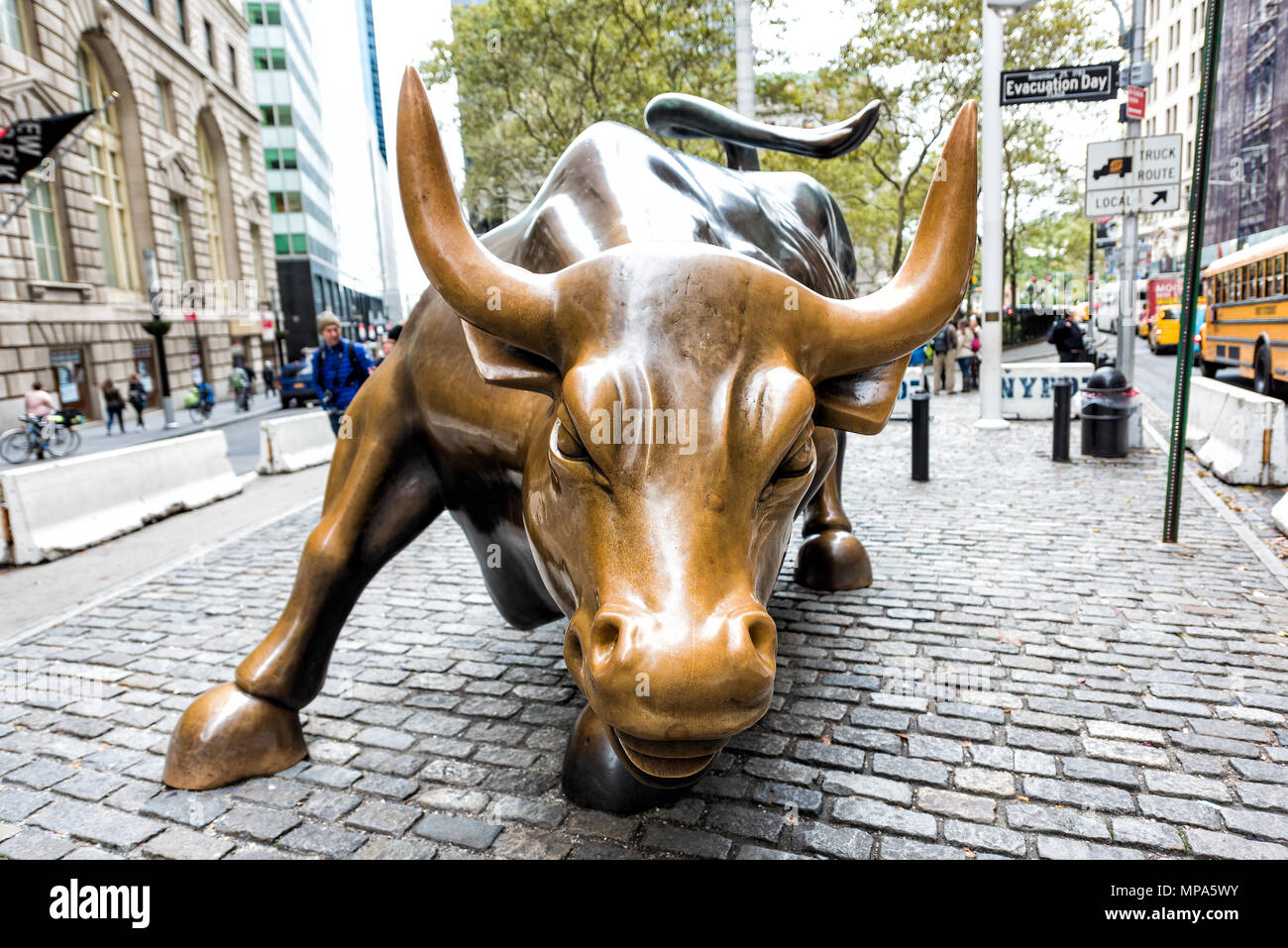 Bull Market Statue