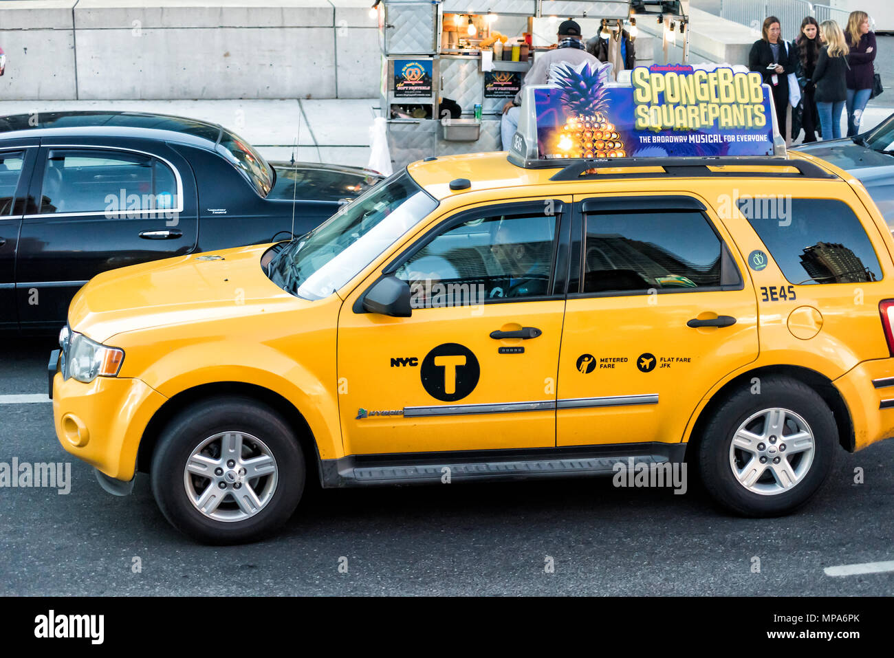 Nickelodeon sponge bob squarepants hi-res stock photography and images ...