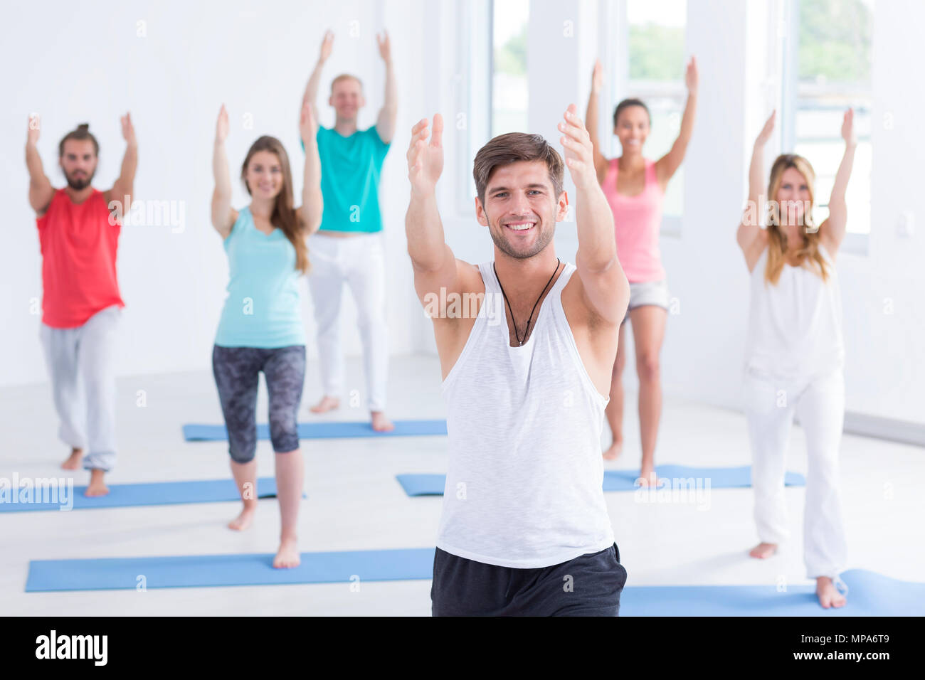 Showing exercises hi-res stock photography and images - Alamy