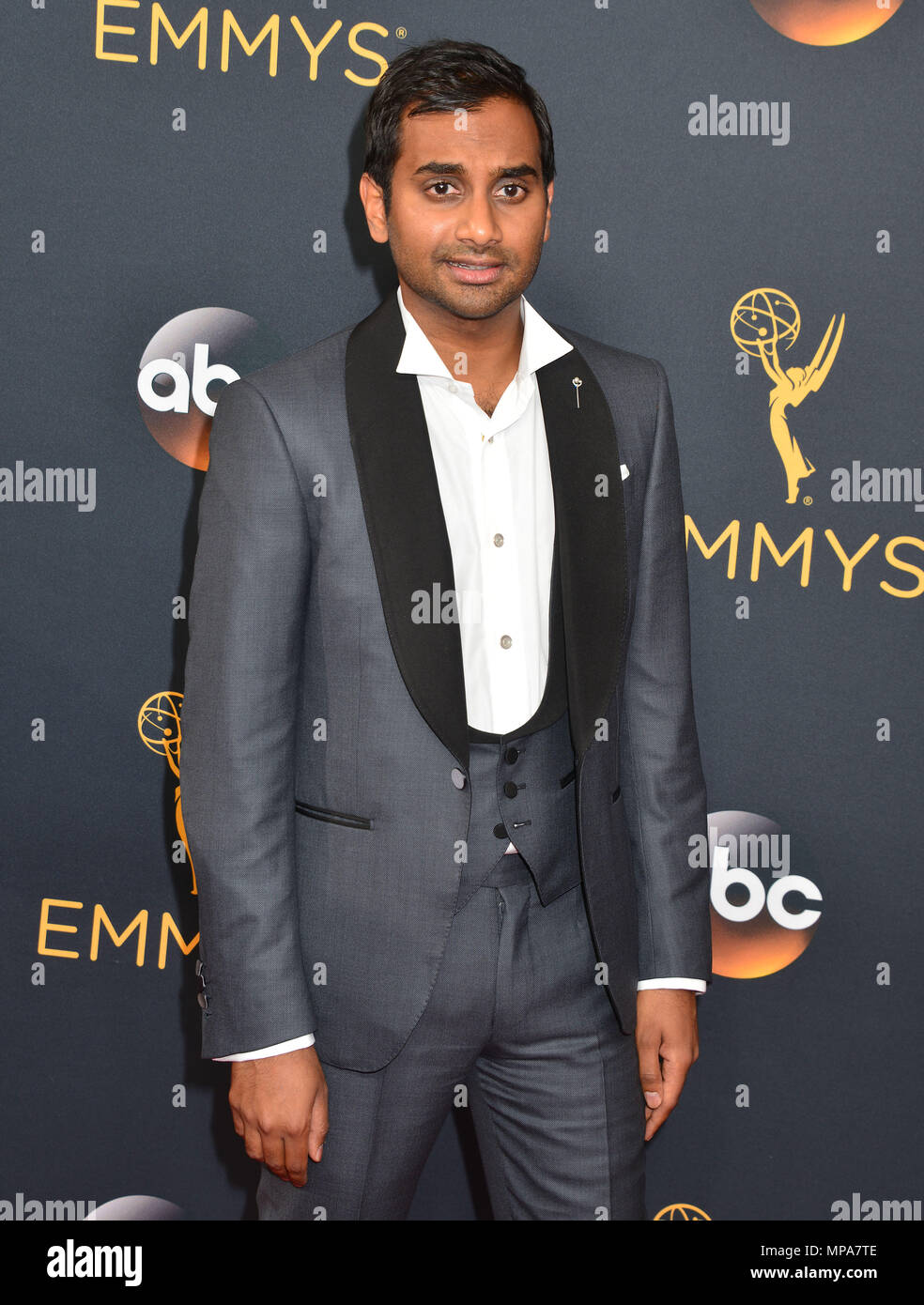 Aziz ansari hi-res stock photography and images - Alamy