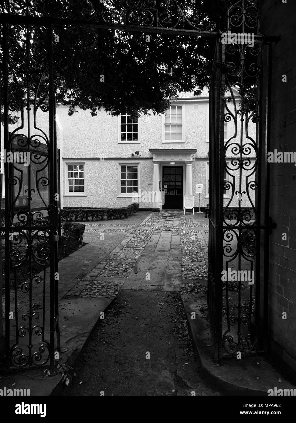 London community centre Black and White Stock Photos & Images - Alamy