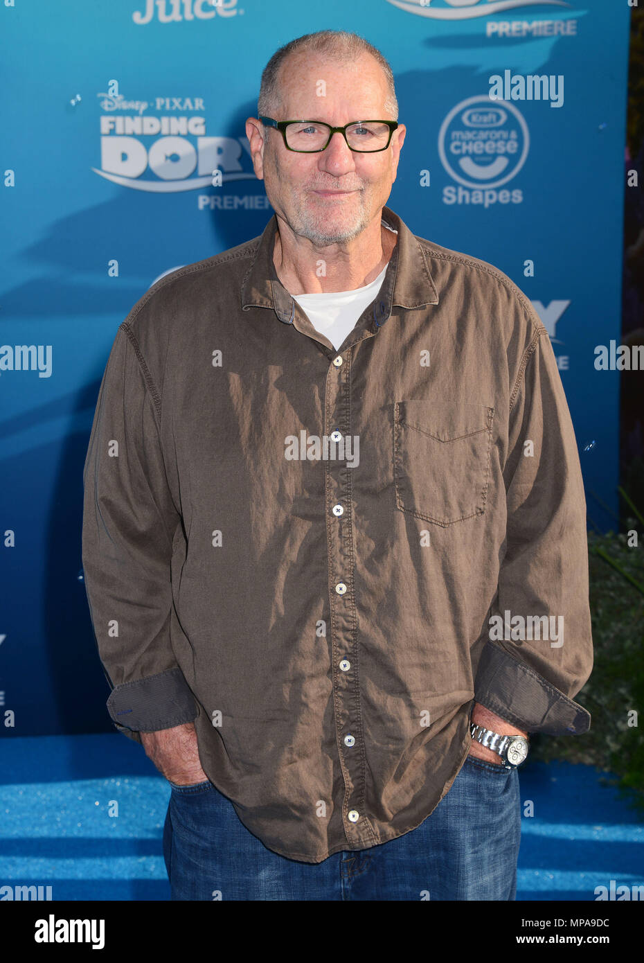 Ed oneil red carpet event hi-res stock photography and images - Alamy