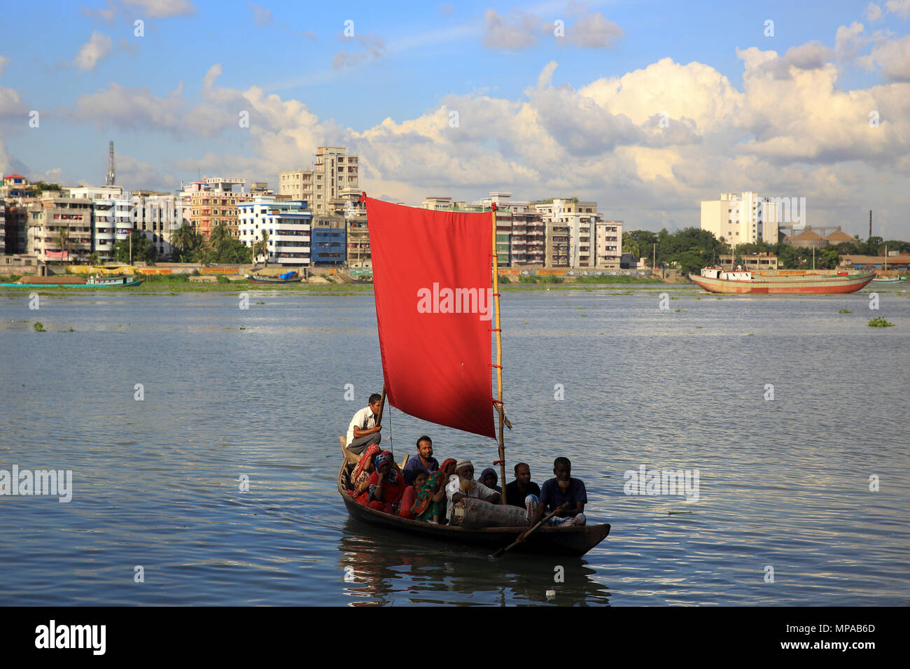 Sail boat on the Buriganga River. Dhaka, Bangladesh Stock Photo - Alamy