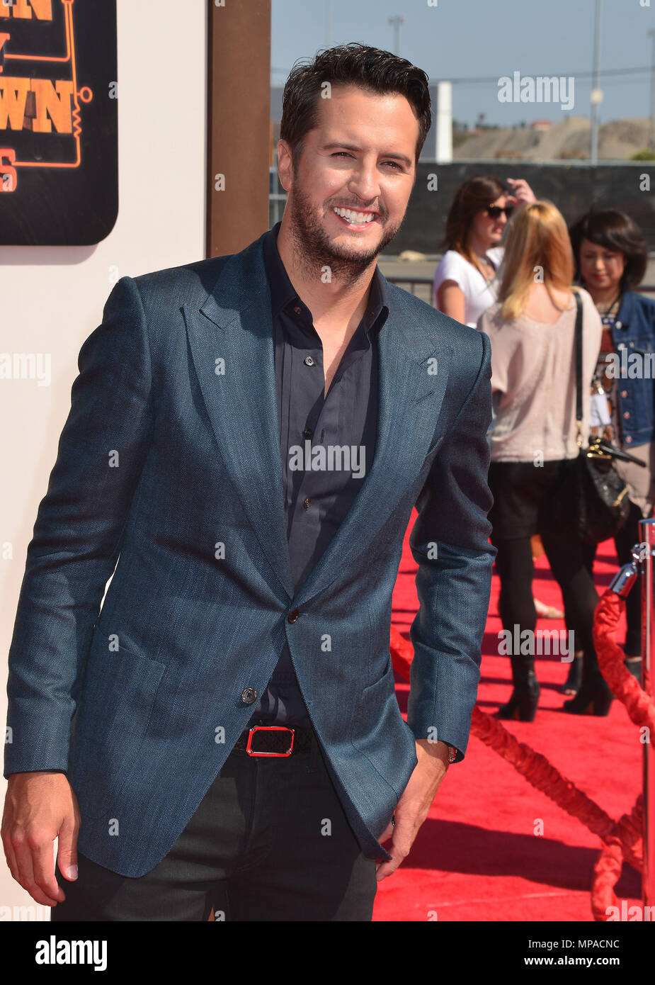 Luke Bryan 029 arriving at the 2016 American Country Countdown Awards ...