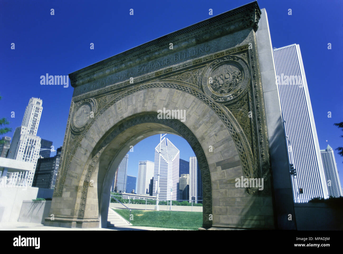 1988 HISTORICAL OLD CHICAGO STOCK EXCHANGE ARCH (©ADLER & SULLIVAN 1893 ...