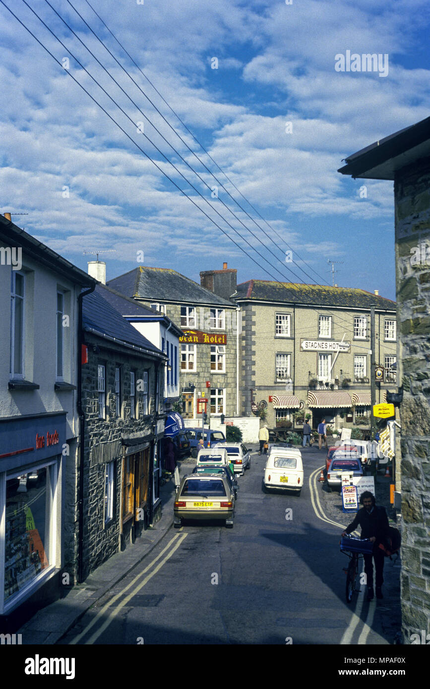 Village high street uk 1980s hi-res stock photography and images - Alamy