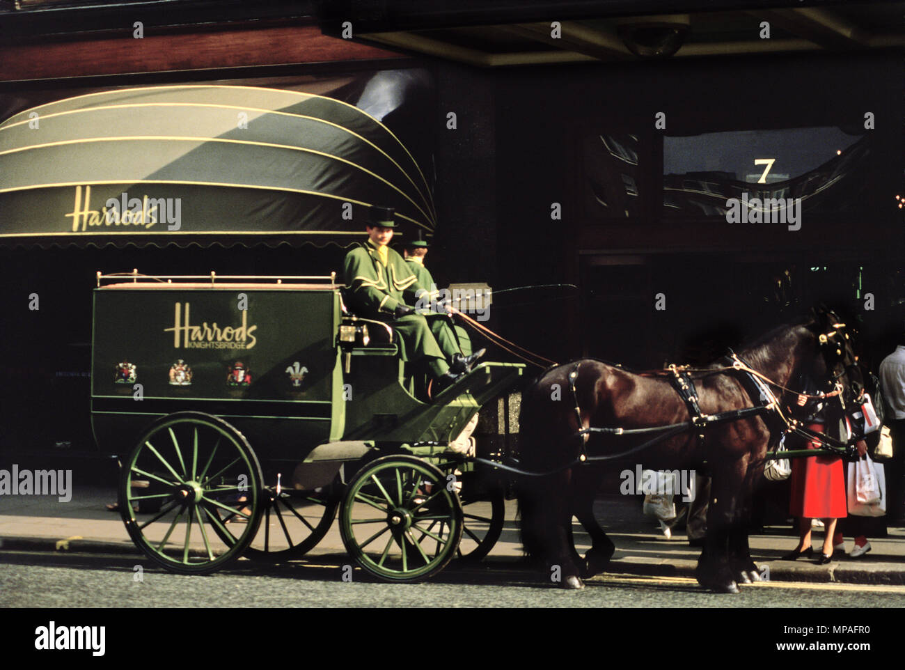 Horse delivery hi-res stock photography and images - Alamy